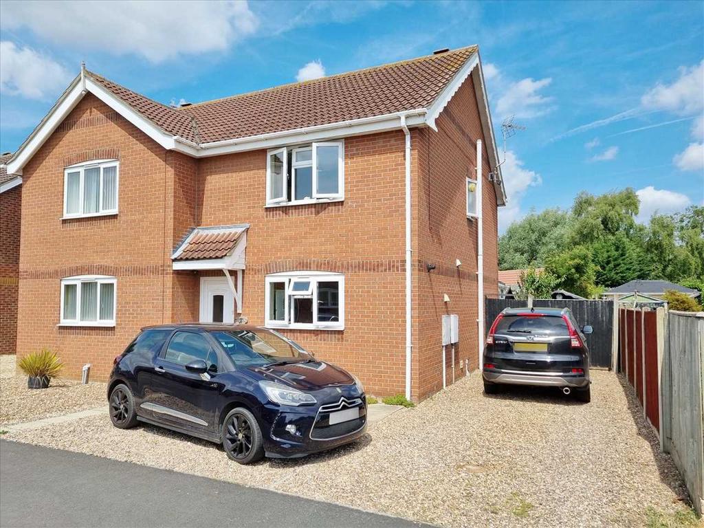 Ruskington NG34 2 bed semi-detached house - £182,500