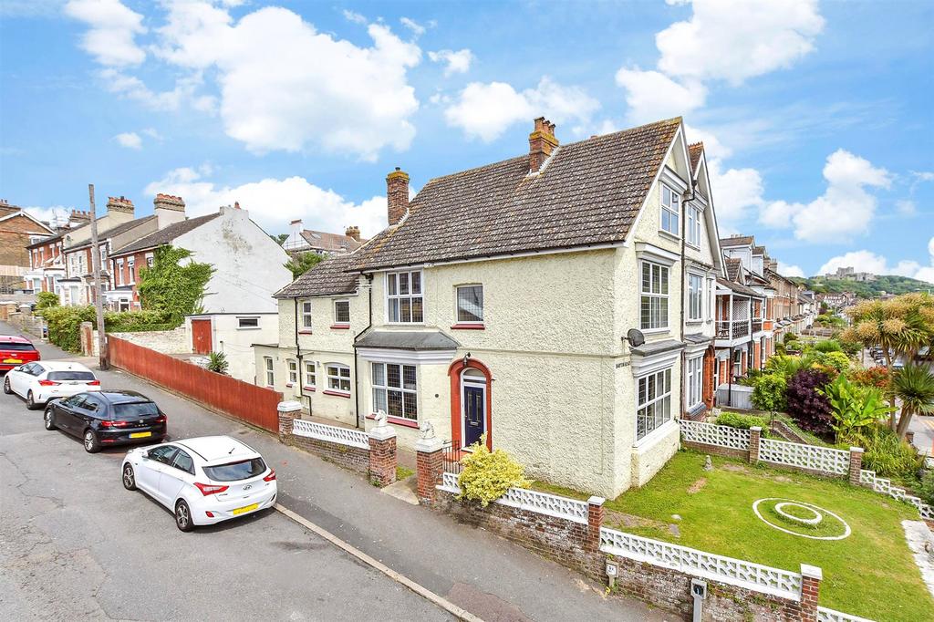 Barton Road, Dover CT16 5 bed semi-detached house for sale - £215,000