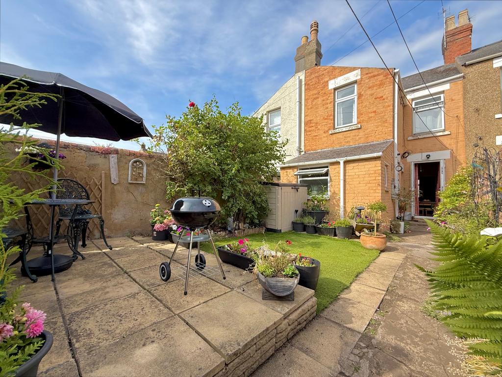 Swindon SN1 3 bed terraced house for sale - £210,000