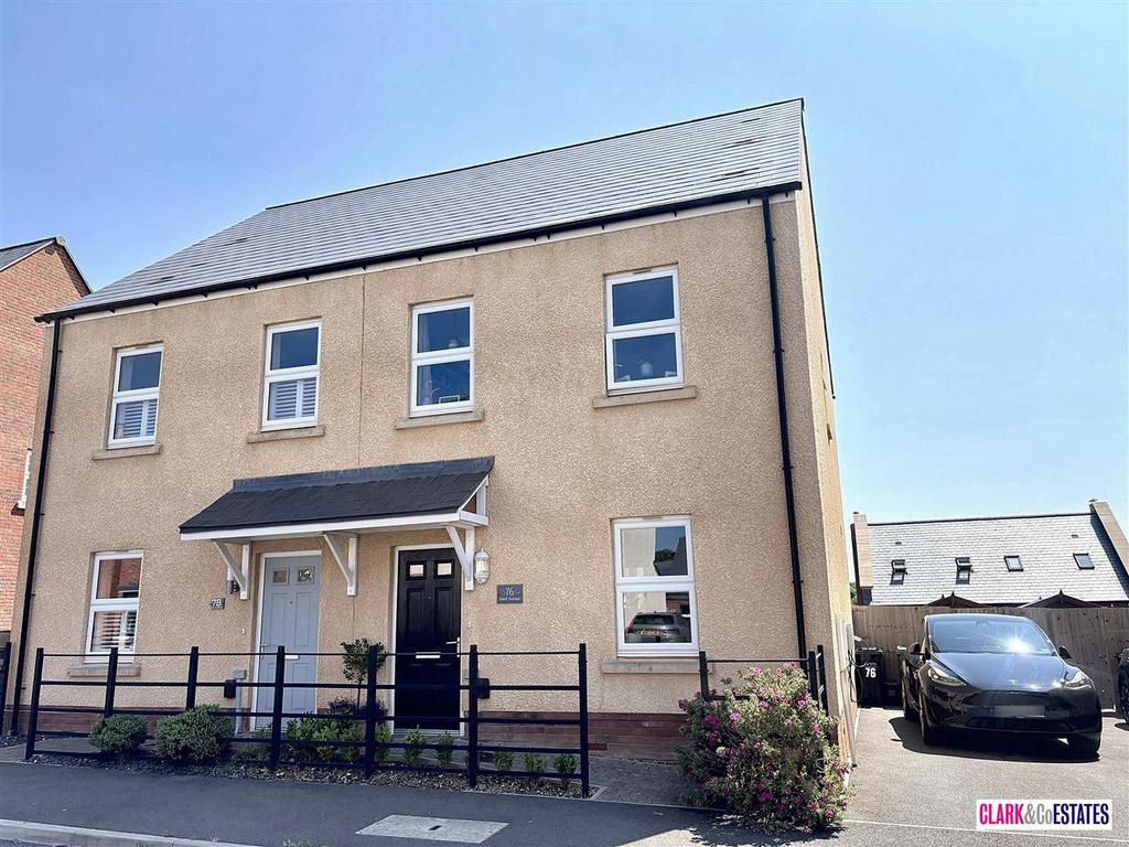 Dart Avenue, Seabrook Orchards, Exeter 2 bed semi-detached house for ...