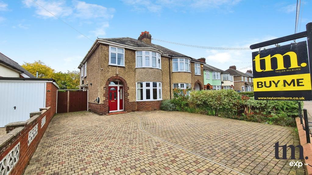 Panfield Lane, Braintree CM7 3 bed semi-detached house - £400,000