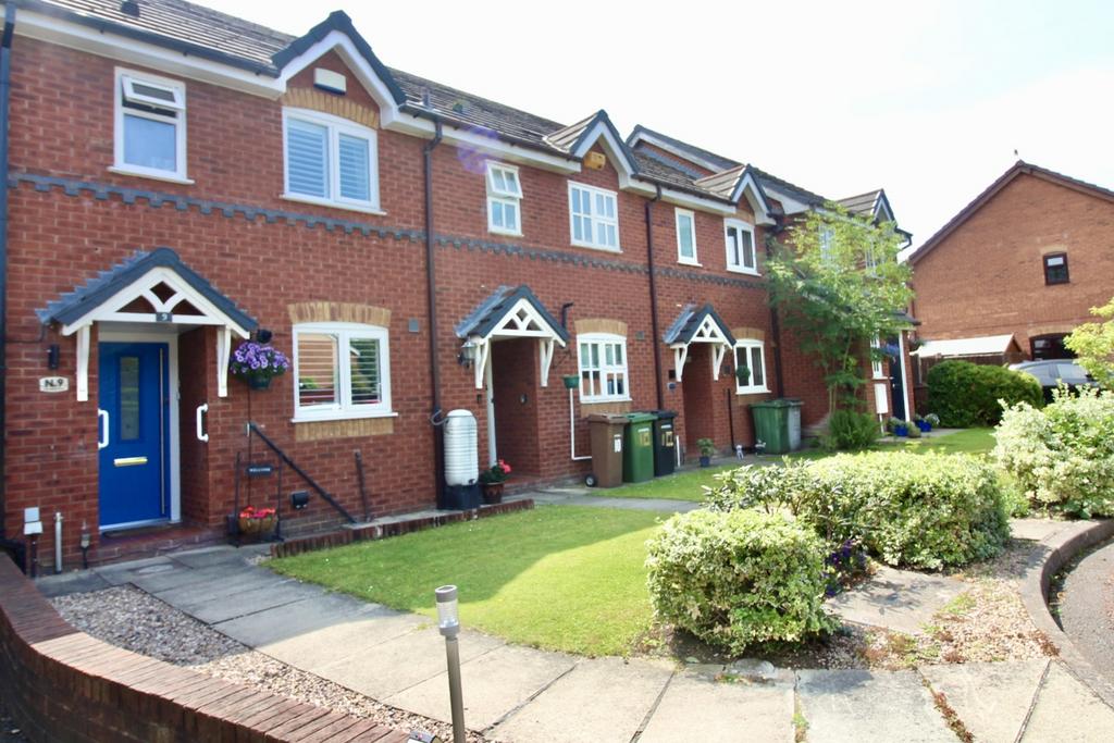 Stoneleigh Grove, Birkenhead... 2 bed end of terrace house - £155,000