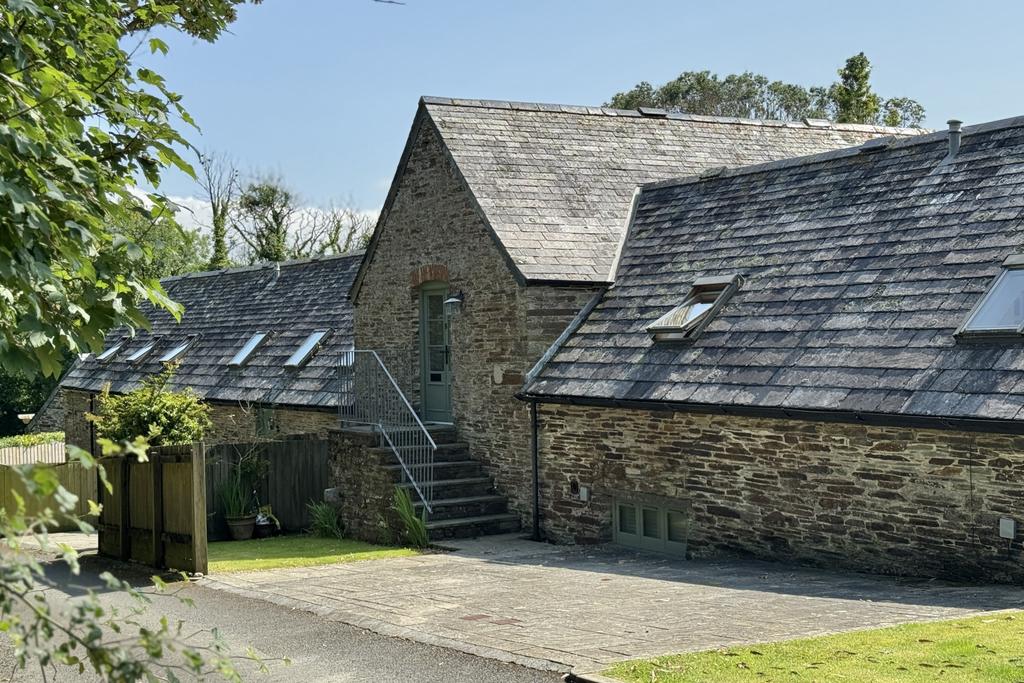 5 Trevibban Barton Barns, Nr Padstow... 3 bed barn conversion for sale ...