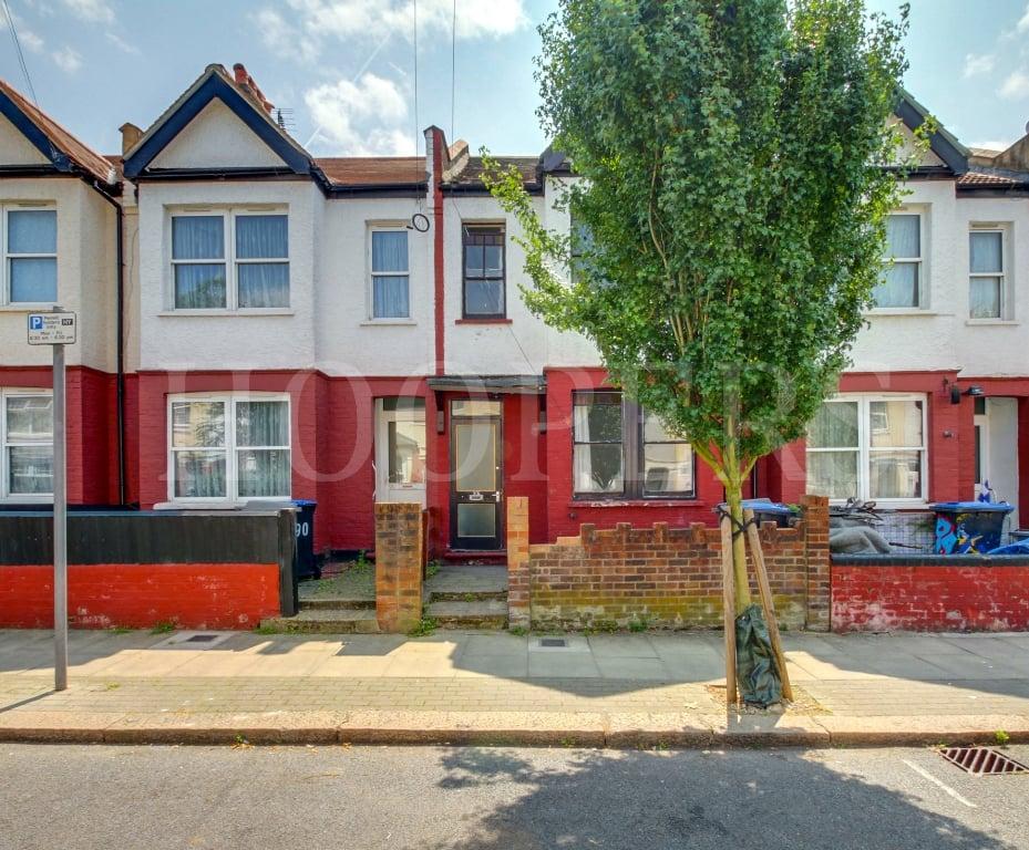 Ilex Road, London, NW10 3 bed terraced house for sale - £500,000