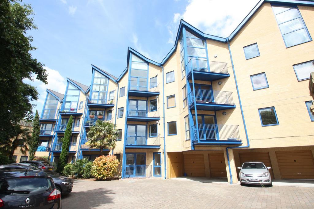 Edison Road, St. James Court Edison... 2 bed flat to rent - £1,900 pcm ...