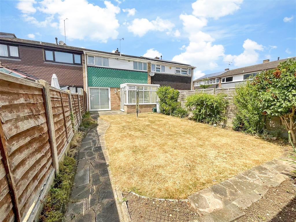 Great Knightleys, Basildon, Essex 3 bed terraced house - £350,000