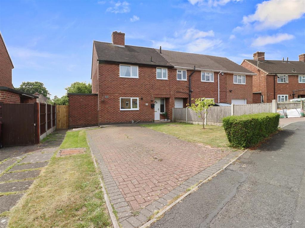 Redfern Street, New Tupton... 2 bed semi-detached house for sale - £170,000