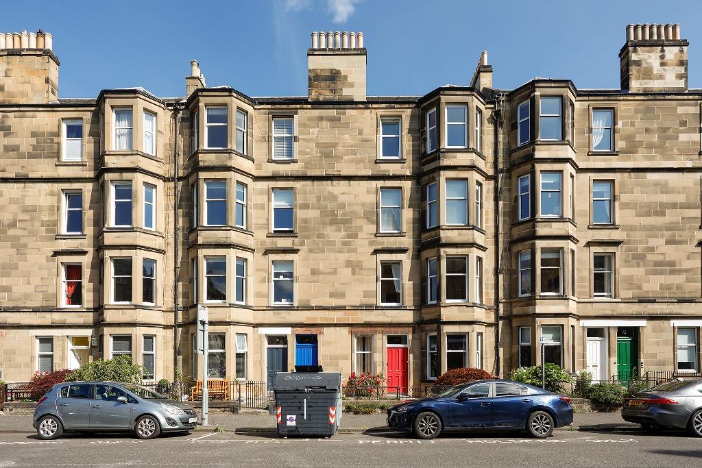 Falcon Avenue, Edinburgh EH10 3 bed flat - £1,950 pcm (£450 pw)