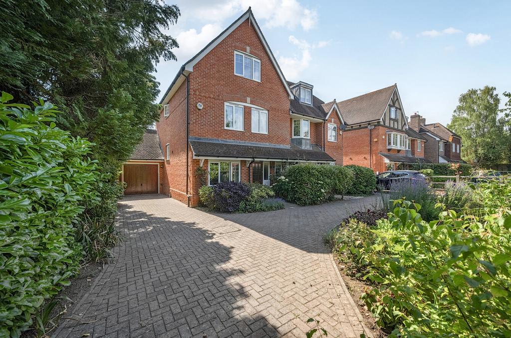 Parkside Road, Reading, Berkshire 4 bed semi-detached house for sale ...