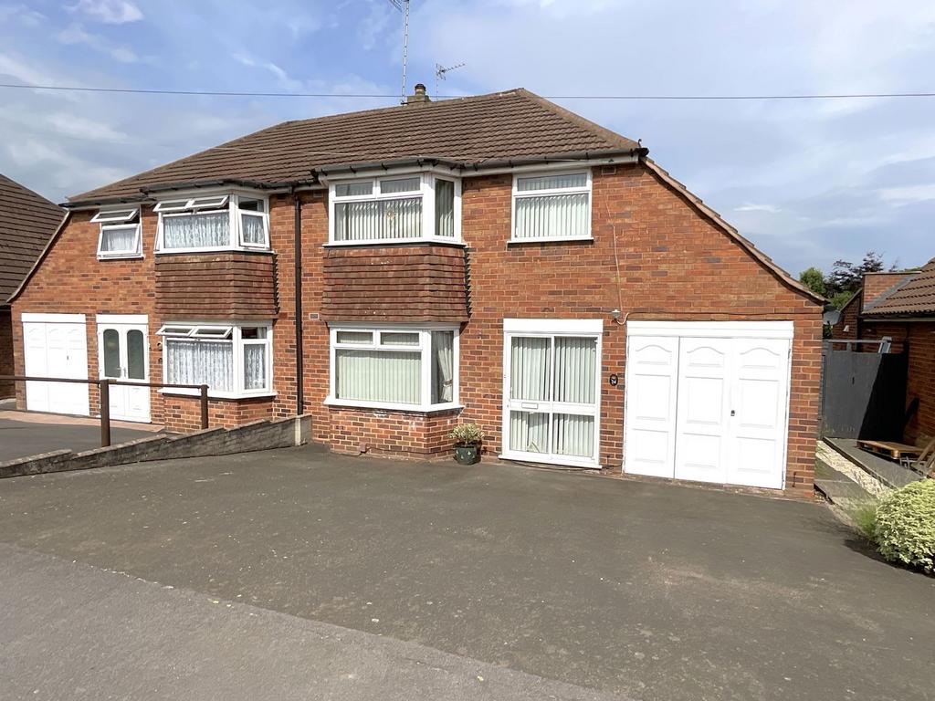 Dunstall Road, Halesowen B63 3 bed semi-detached house for sale - £299,950