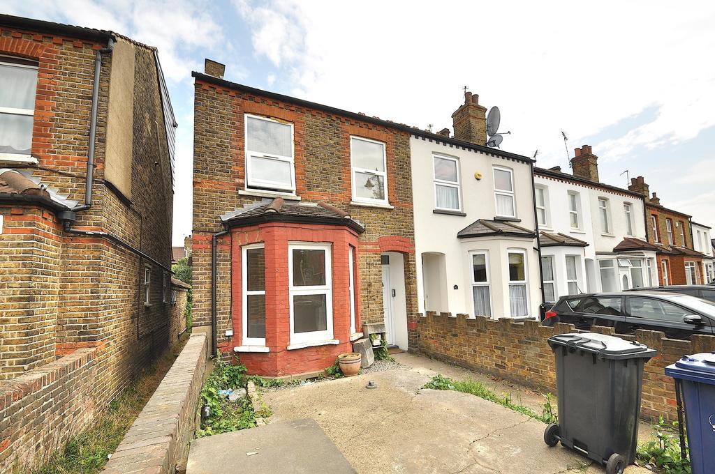 Northfield Avenue, Ealing, London... 1 bed apartment to rent - £1,550 ...