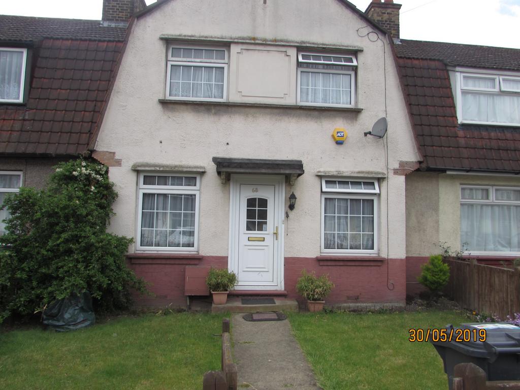 Greatfields Road, Barking, IG11 3 bed terraced house to rent - £2,200 pcm (£508 pw)