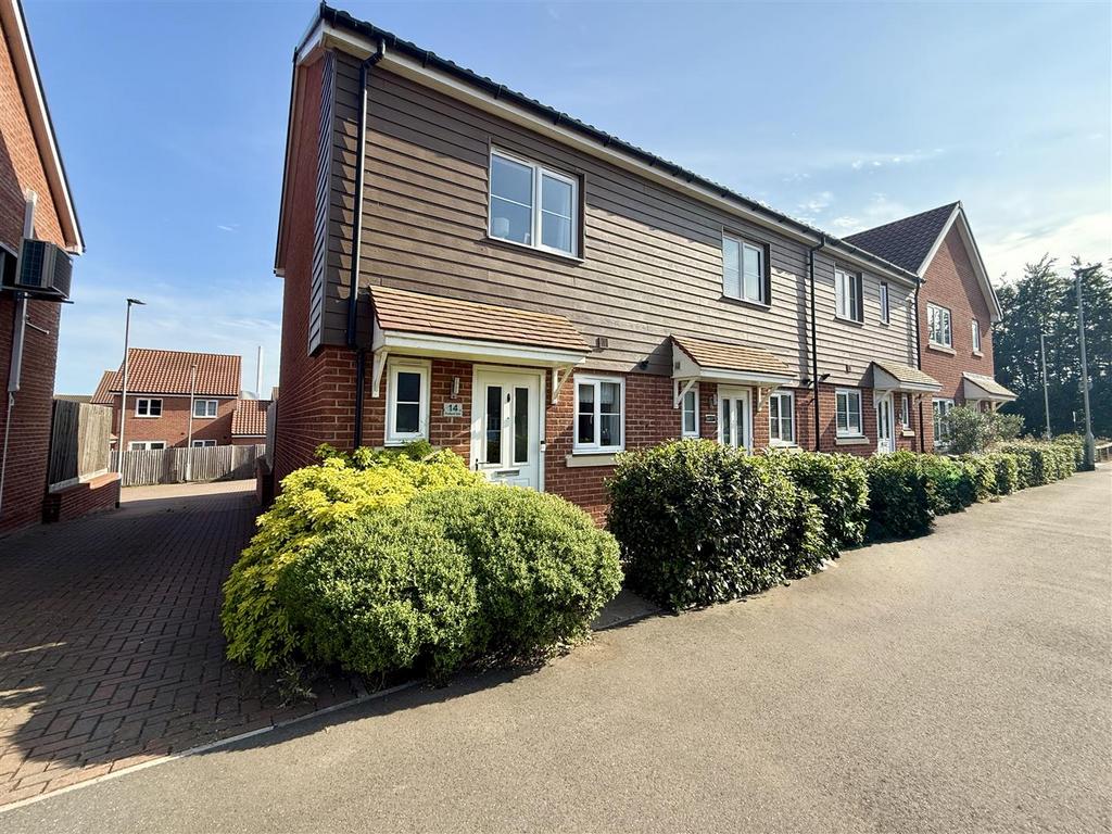 Portland Way, Ipswich IP6 2 bed end of terrace house - £240,000