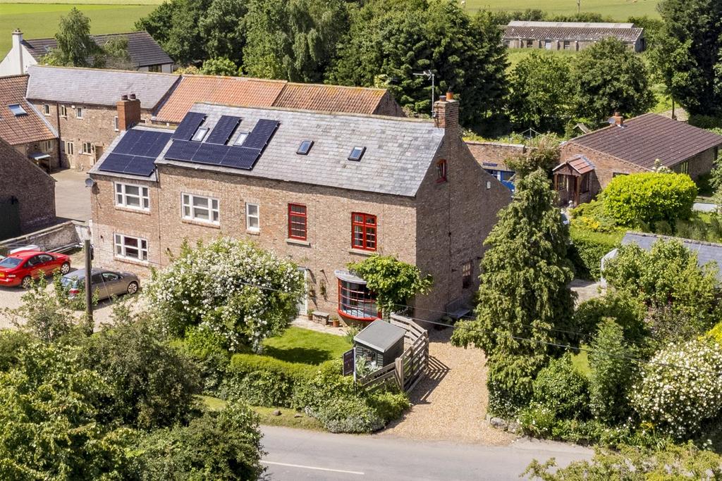 Nova Scotia Cottage, Acaster Malbis... 3 bed cottage for sale - £425,000