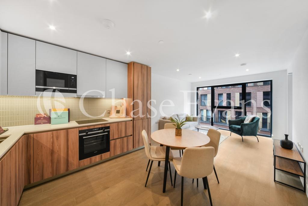 Heygate Street, Elephant And Castle... 1 bed flat to rent - £2,665 pcm ...