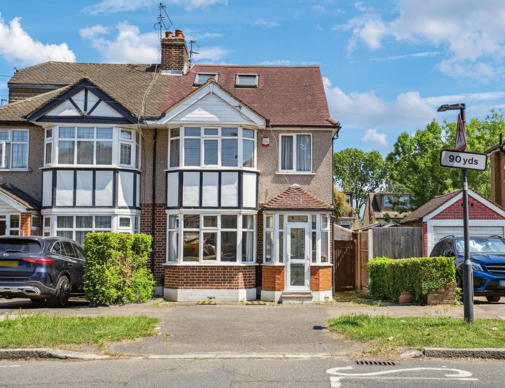 Cannon Lane, Pinner HA5 4 bed semi-detached house for sale - £699,950