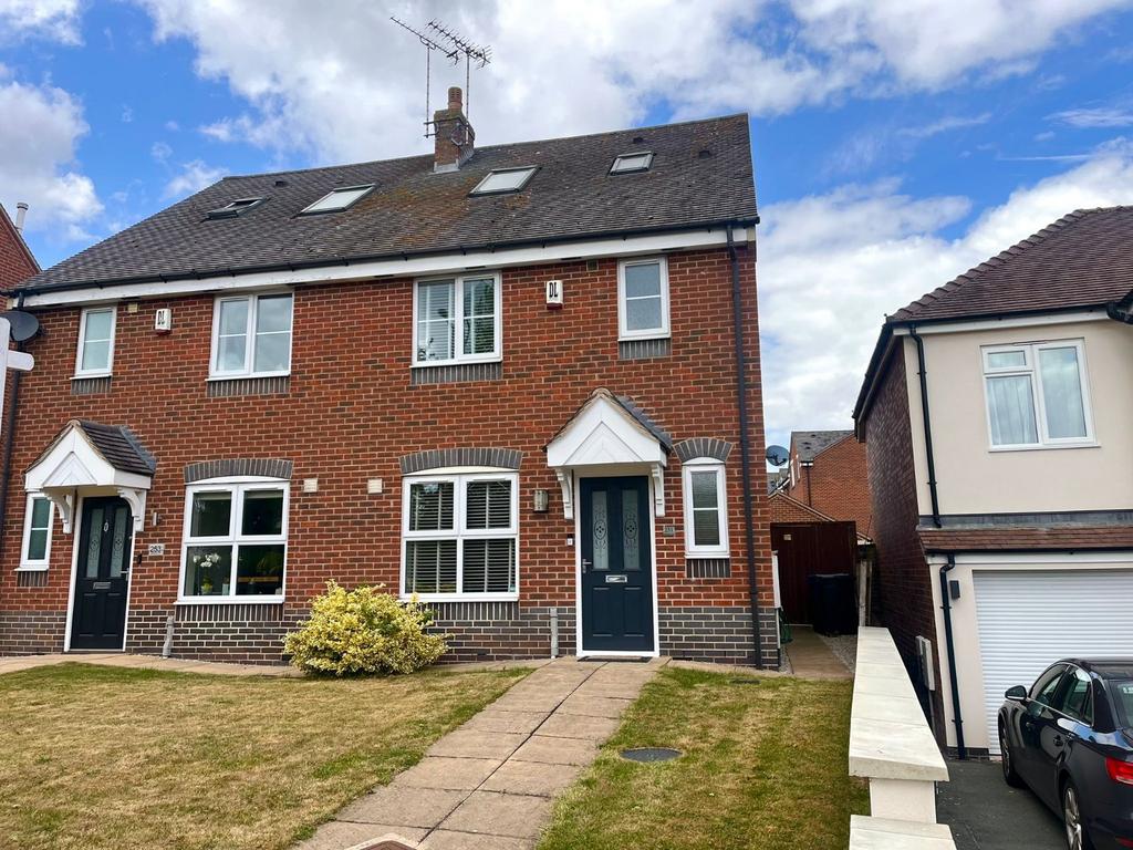 Henhurst Hill, Burton-on-Trent... 3 bed semi-detached house - £1,300 ...