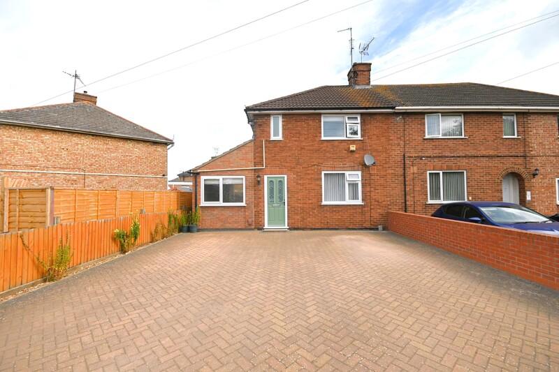 Eastrea Road, Whittlesey PE7 3 bed semi-detached house - £225,000