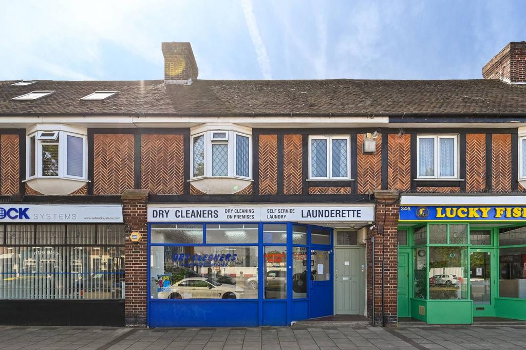 West Barnes Lane, Motspur Park, New... 1 bed maisonette to rent - £ ...