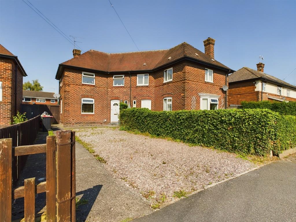 St Marks Road, Saltney 3 bed semi-detached house - £975 pcm (£225 pw)