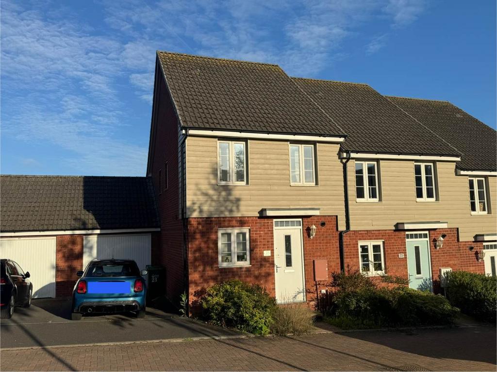 Hook Drive, Exeter EX2 2 bed end of terrace house - £1,200 pcm (£277 pw)