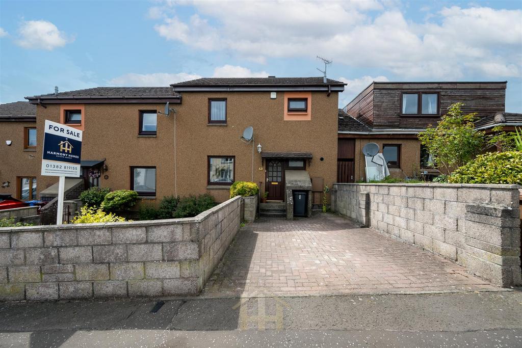 Melrose Terrace, Dundee DD3 3 bed end of terrace house - £155,000