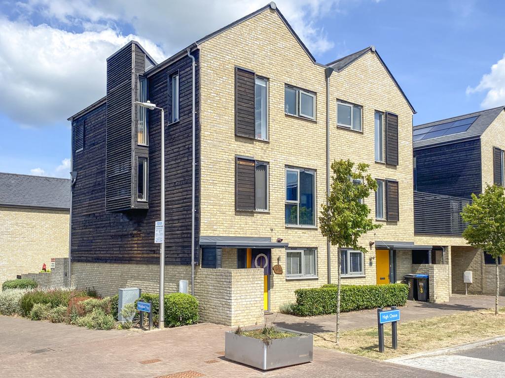 High Chase, Harlow CM17 4 bed semi-detached house - £525,000