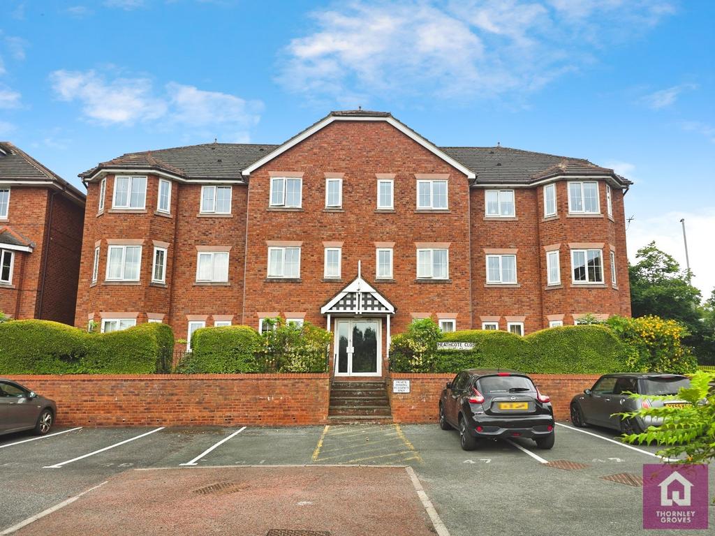 Heathcote Close, Chester, Cheshire, CH2 2 bed flat - £160,000