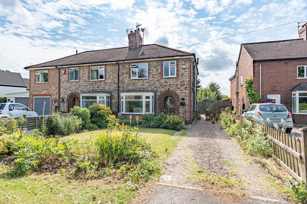 Low Catton Road, York YO41 3 bed semi-detached house for sale - £280,000
