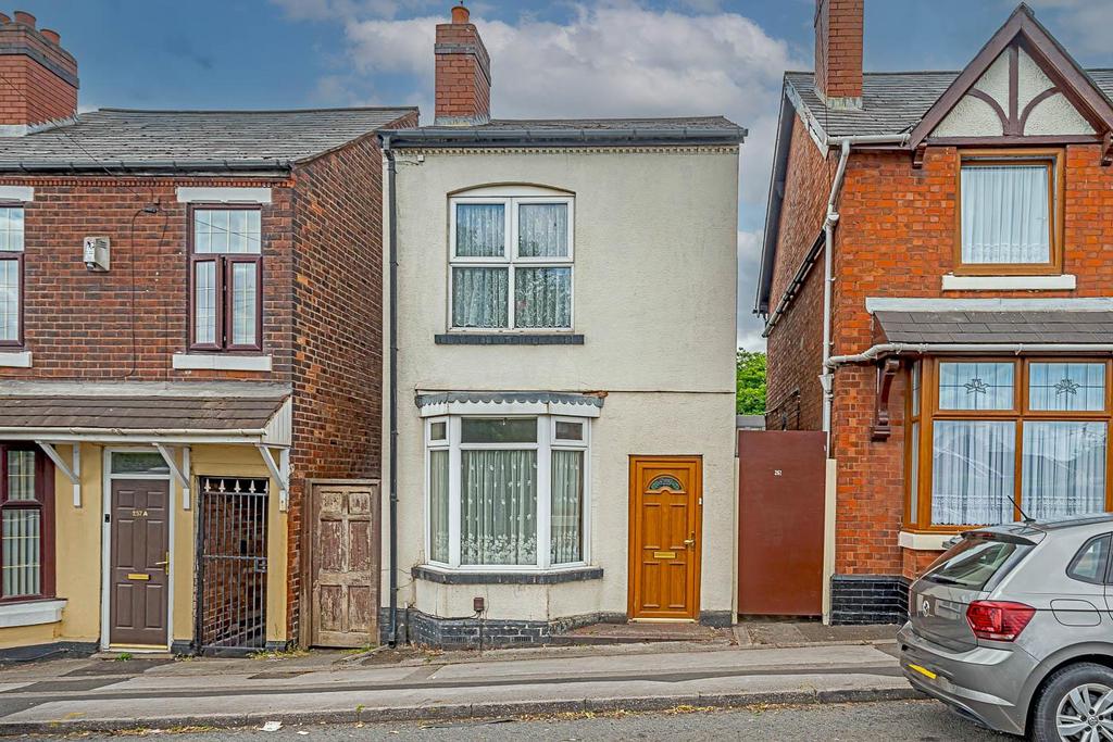 Bloxwich Road, Walsall WS2 2 bed detached house - £100,000