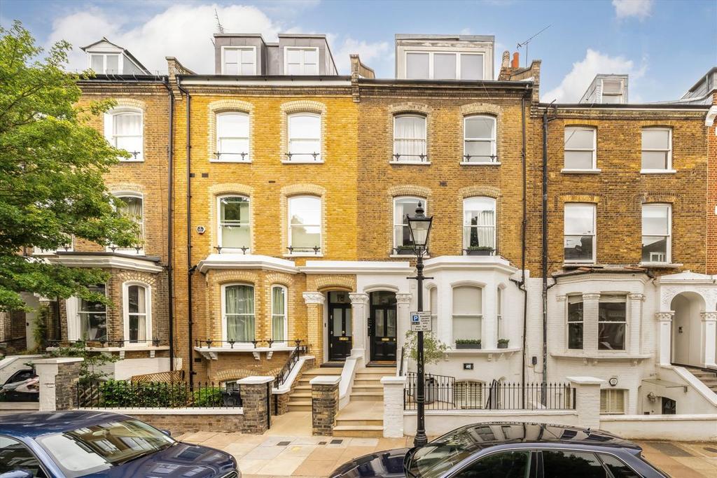 Denning Road, London NW3 2 bed flat - £1,600,000