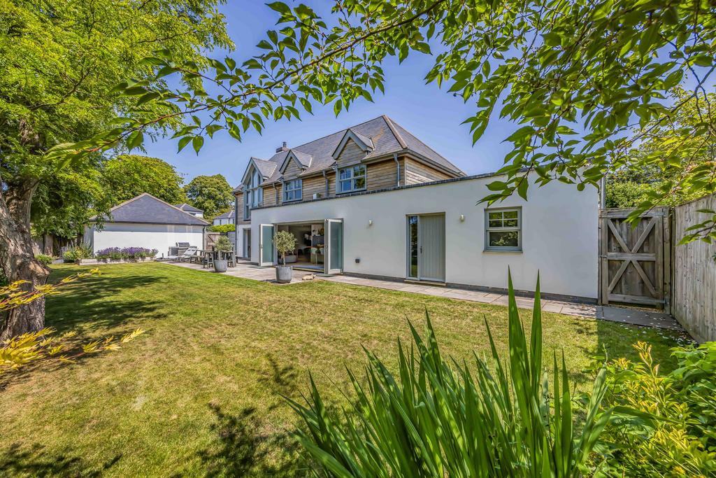 Bosham Lane, Bosham PO18 5 bed detached house for sale - £2,000,000