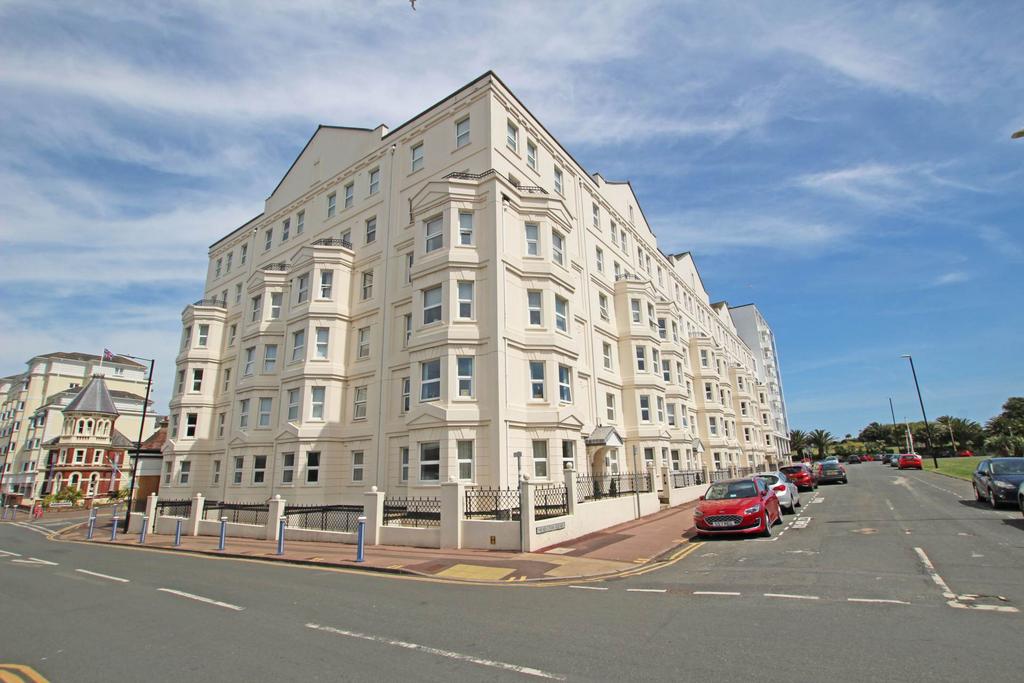 Wilmington Square, Eastbourne, BN21 4DX 2 bed flat for sale - £210,000