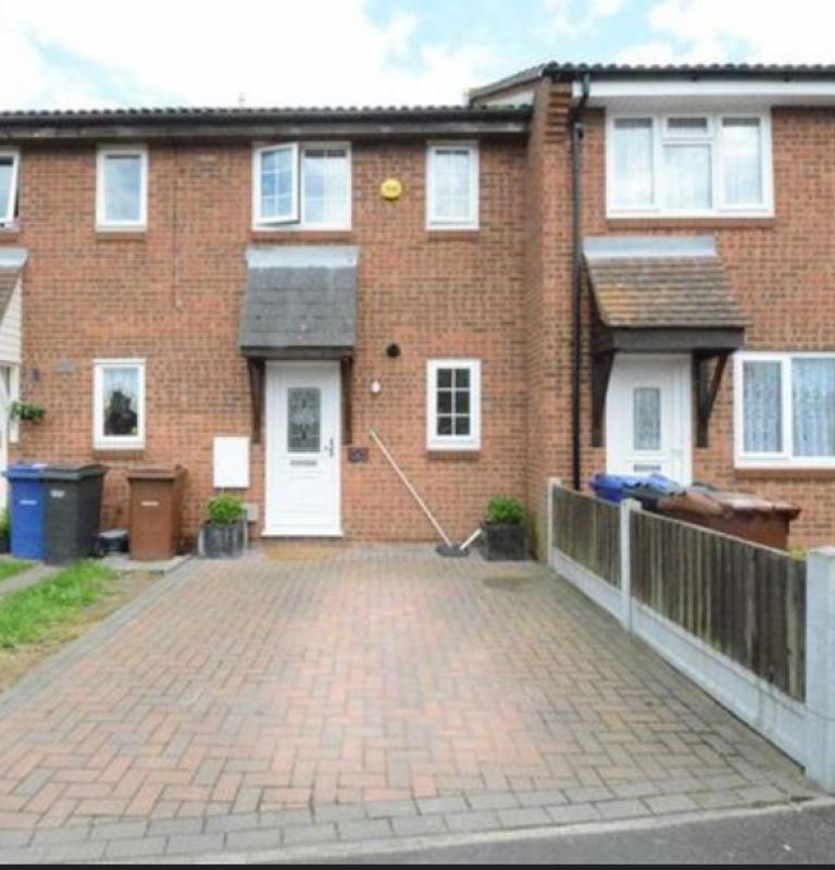Parker Avenue, Tilbury, RM18 2 bed terraced house for sale - £290,000