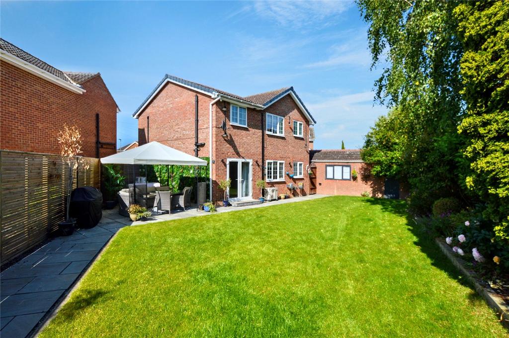 Prince Rupert Drive, Tockwith, York... 4 bed detached house for sale ...