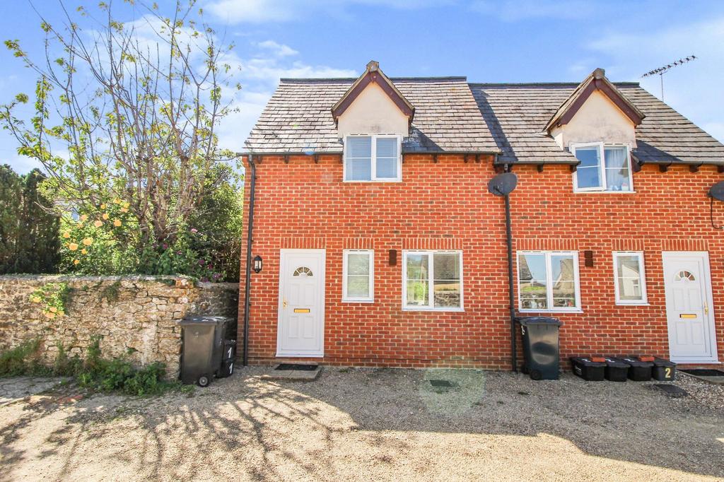 Red Lion Mews, Swindon SN6 1 bed semi-detached house - £950 pcm (£219 pw)