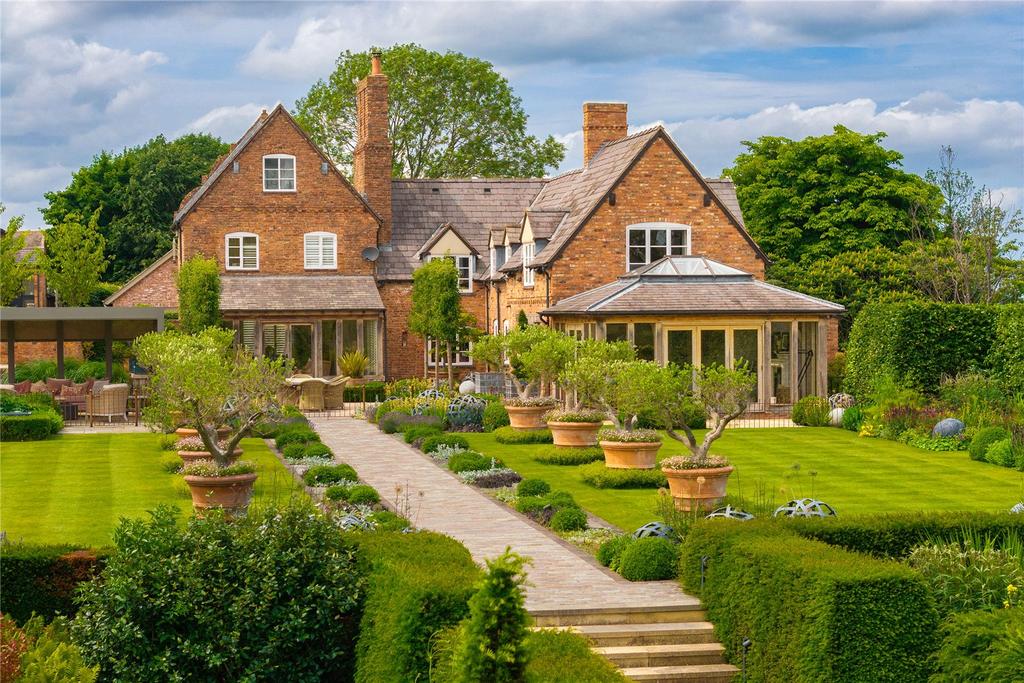 Stretton, Tilston, Malpas, Cheshire... 6 bed detached house - £2,965,000