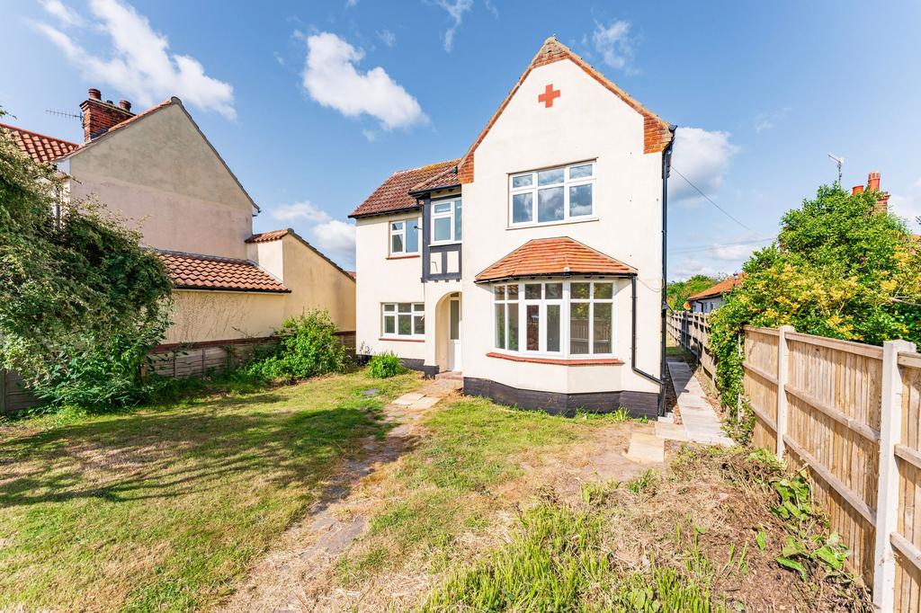 Beeston Common, Sheringham, NR26 3 bed detached house - £1,200 pcm (£ ...
