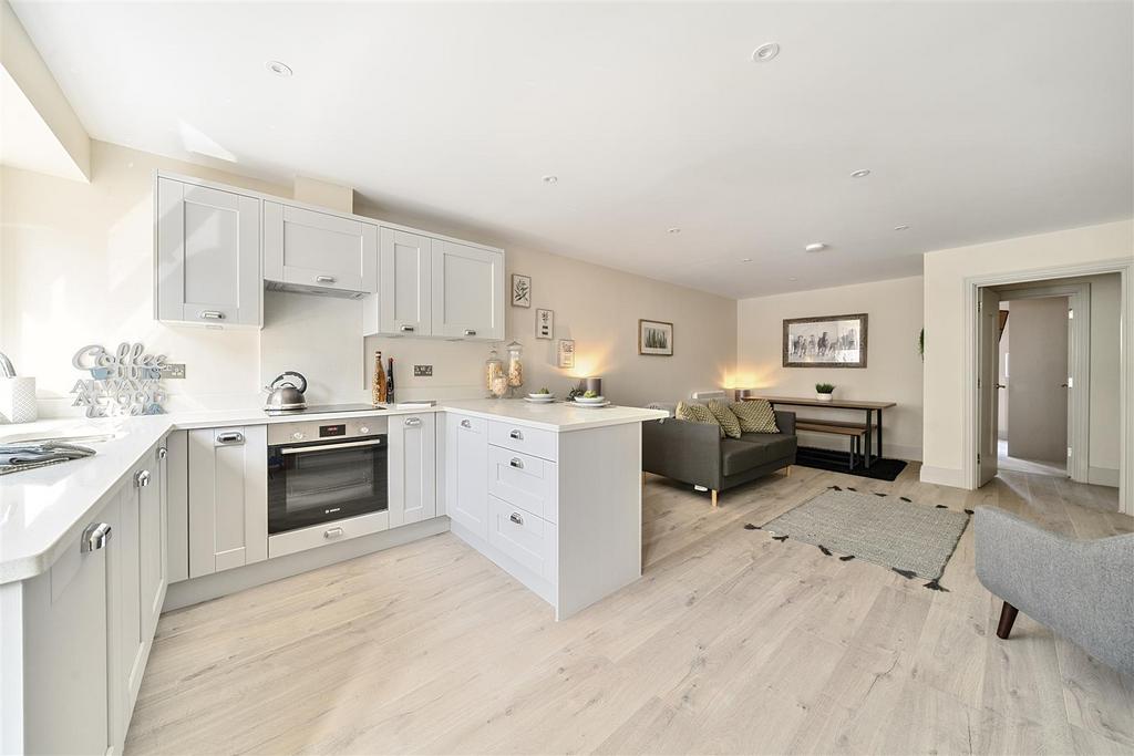 Farncombe Street, Farncombe 1 bed apartment for sale - £249,500