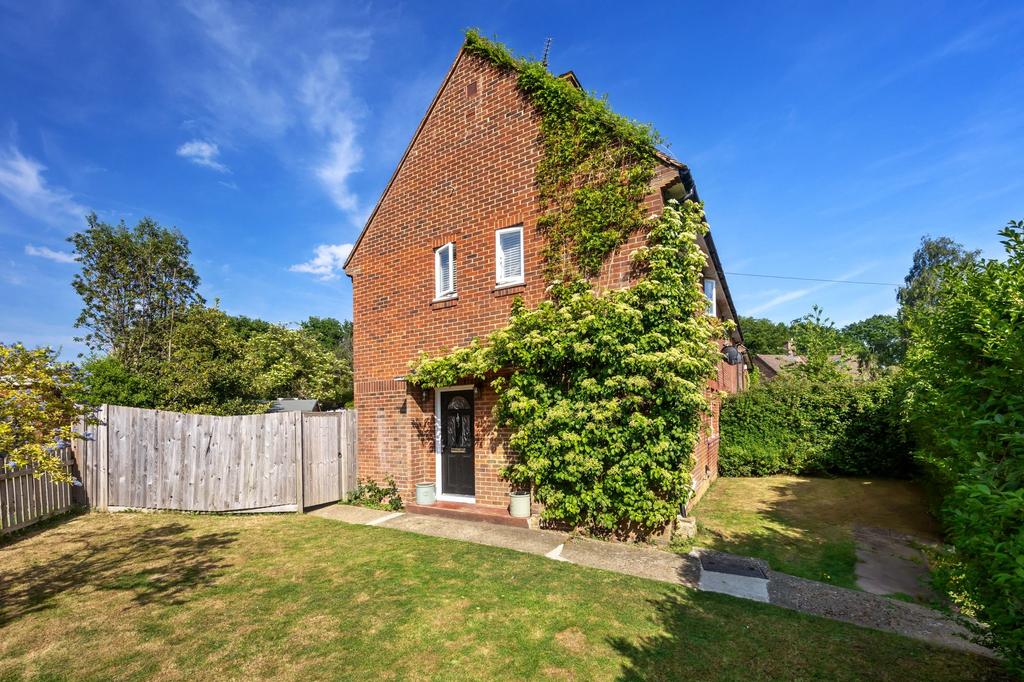 Cooks Mead, Rusper, RH12 3 bed house - £550,000