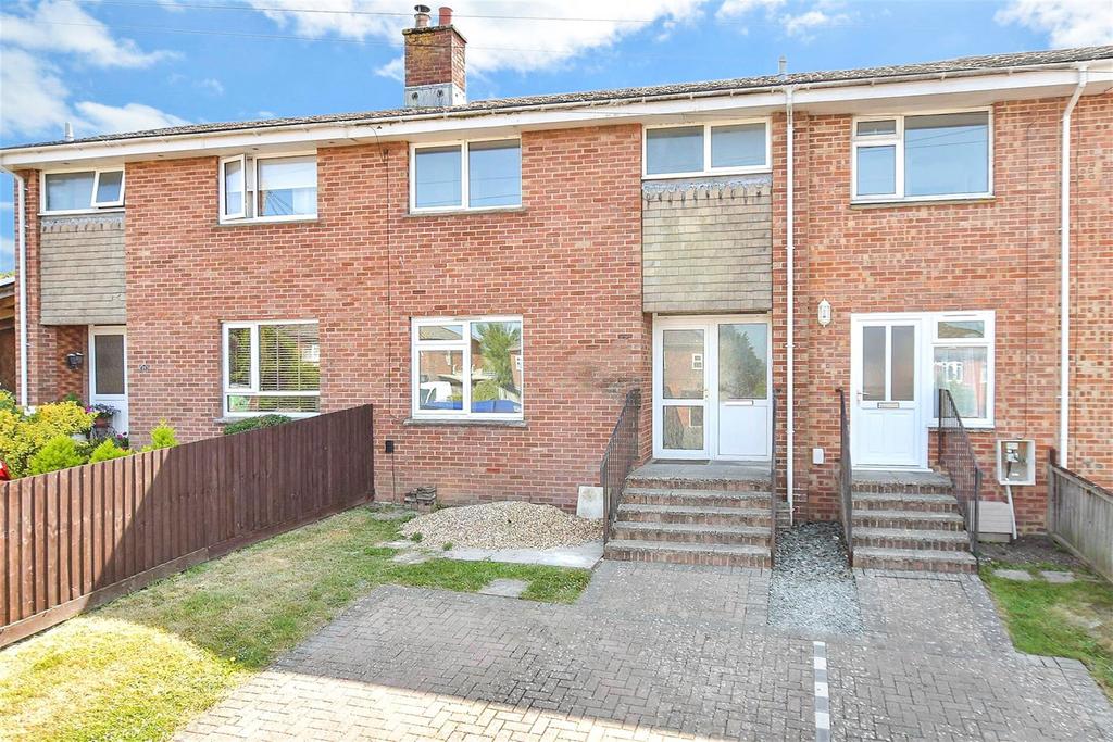 School Lane, Newport PO30 3 bed terraced house - £158,500