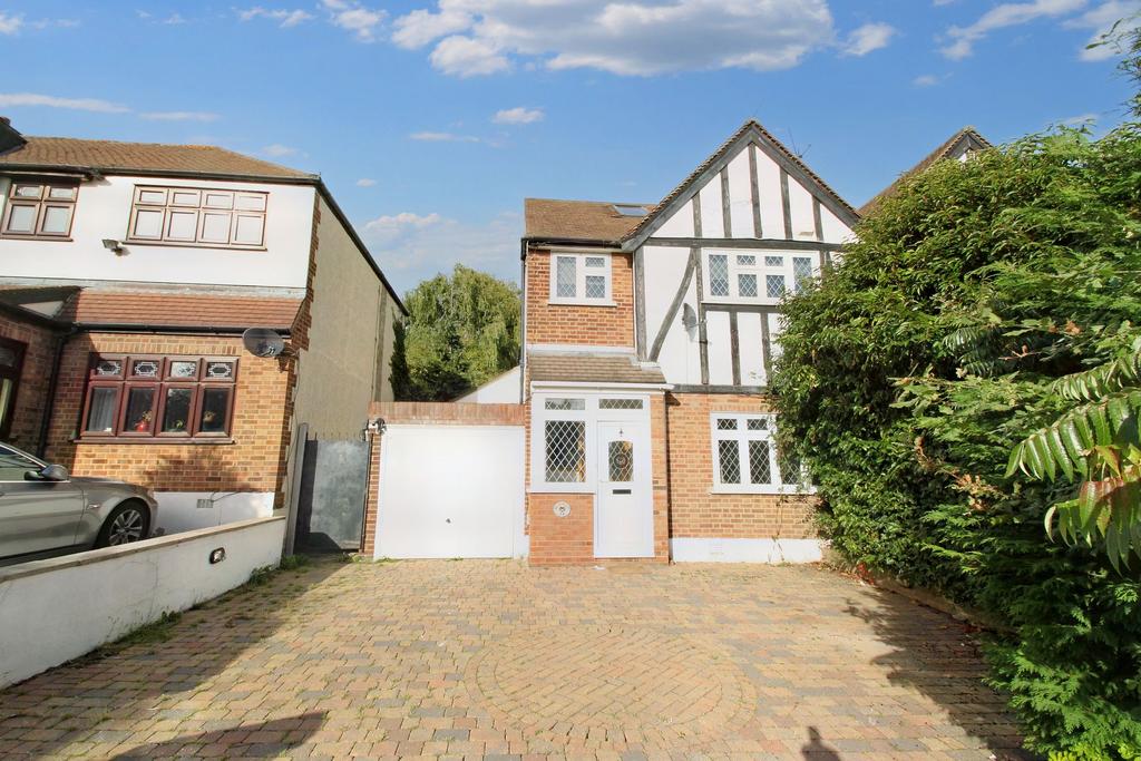 Roding View, Buckhurst Hill, IG9 4 bed semi-detached house to rent - £ ...