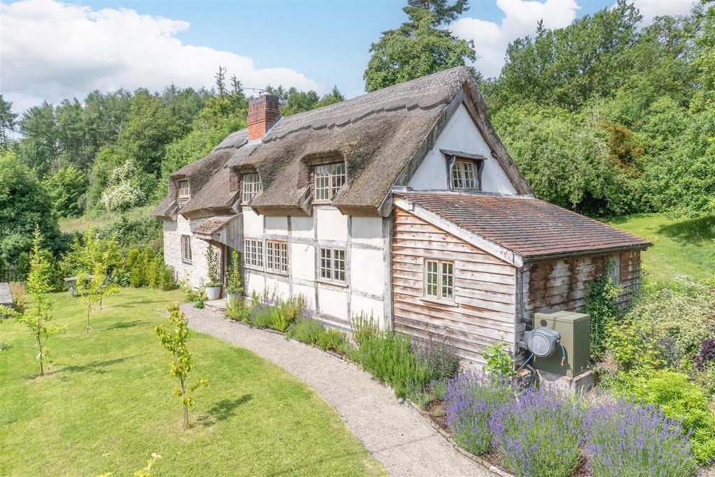Highwood, Bircher, Herefordshire 3 bed detached house - £675,000