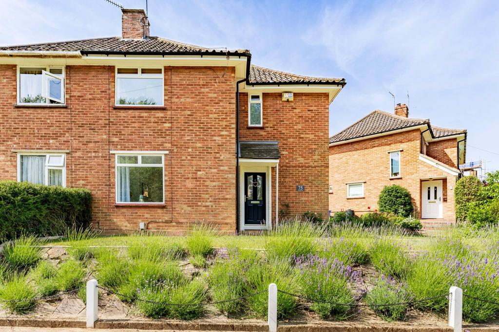 Hellesdon Road, Hellesdon 3 bed end of terrace house - £240,000