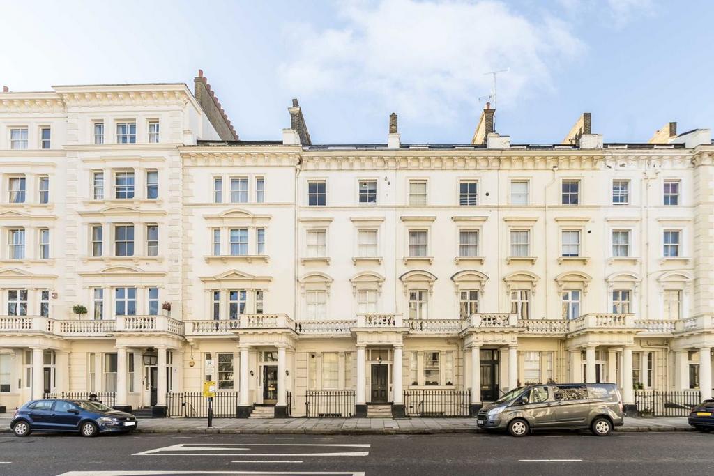 St. Georges Drive, London SW1V 1 bed flat - £1,998 pcm (£461 pw)