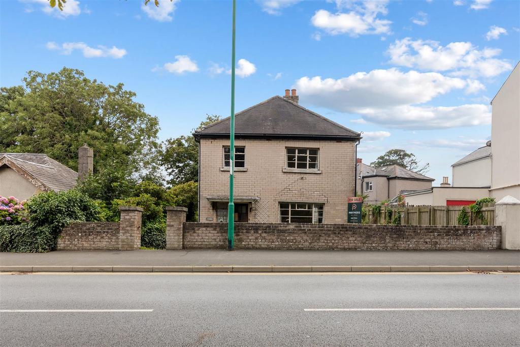 Bircham Avenue, Isle of Man IM8 3 bed detached house for sale - £200,000