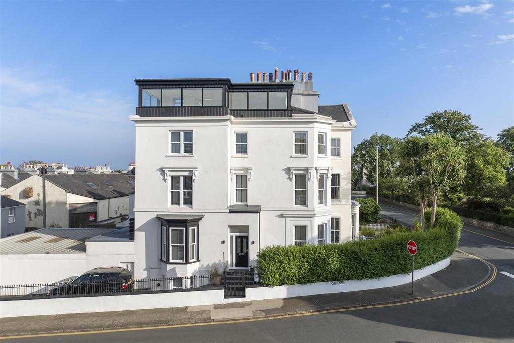 Derby Road, Isle of Man IM2 4 bed townhouse for sale - £675,000