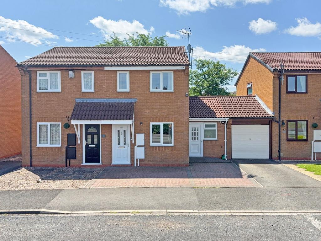 Wesley Road, Bilbrook 2 bed semi-detached house for sale - £229,950