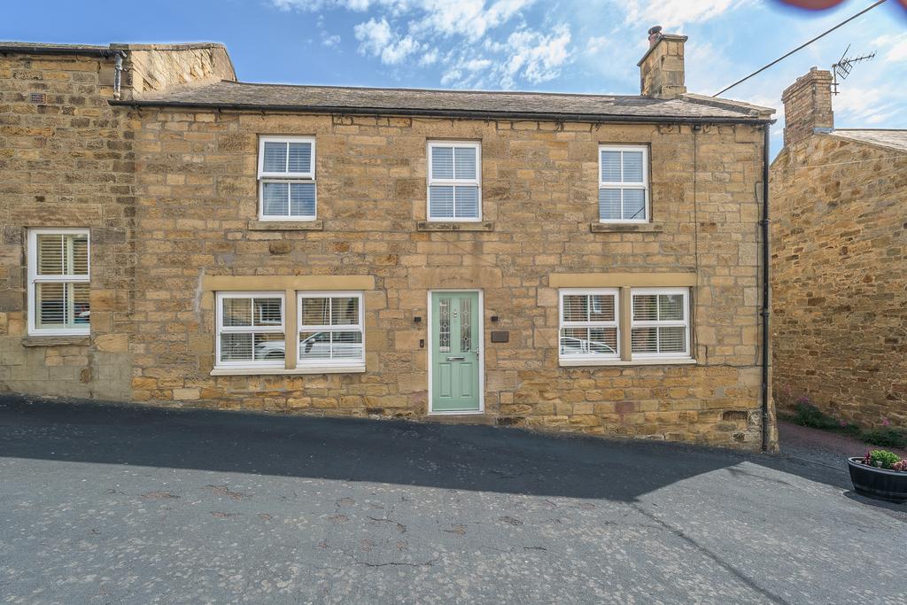 Felton, Morpeth NE65 3 bed semi-detached house - £299,000
