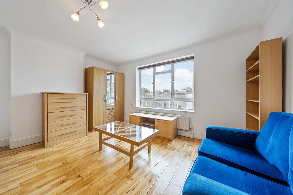 St. John's Way, London, N19 2 bed flat - £2,242 pcm (£517 pw)